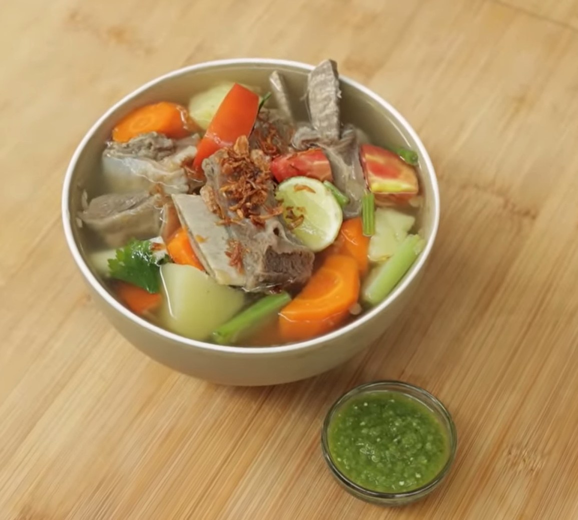 Resep Sup Iga Sapi Kuah Bening, Pas Disantap Waktu Hujan! – Kurasimedia.com
