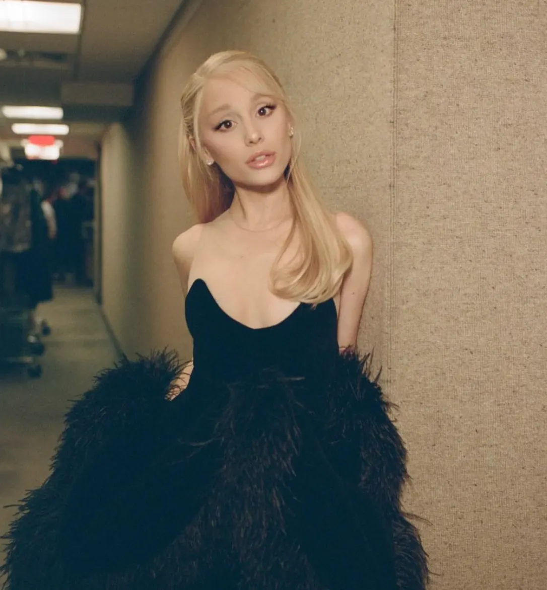 Lirik Lagu Yes, and? – Ariana Grande, Memiliki Makna Mendalam ...