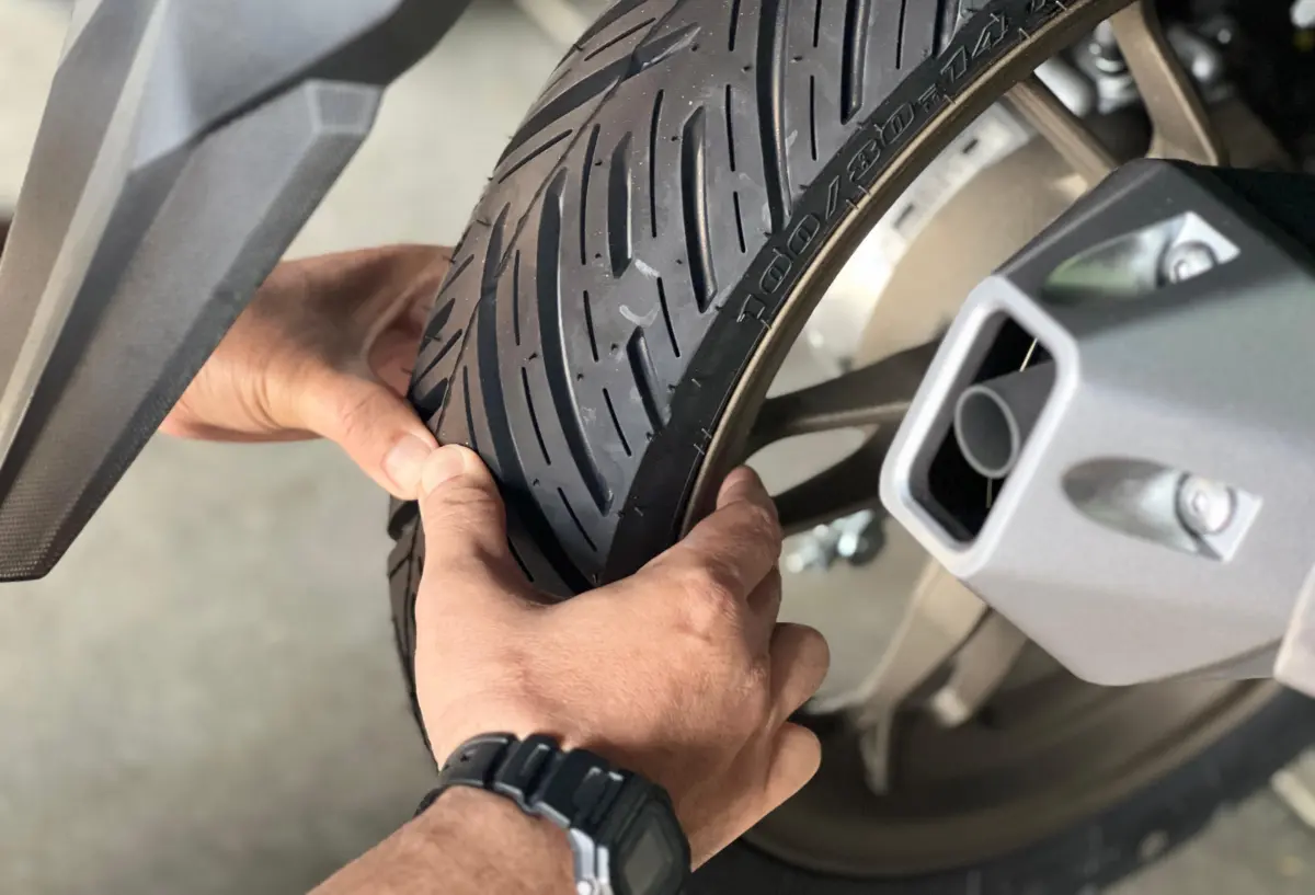Cek Tekanan Ban, Tips Penting untuk Keselamatan Berkendara ...
