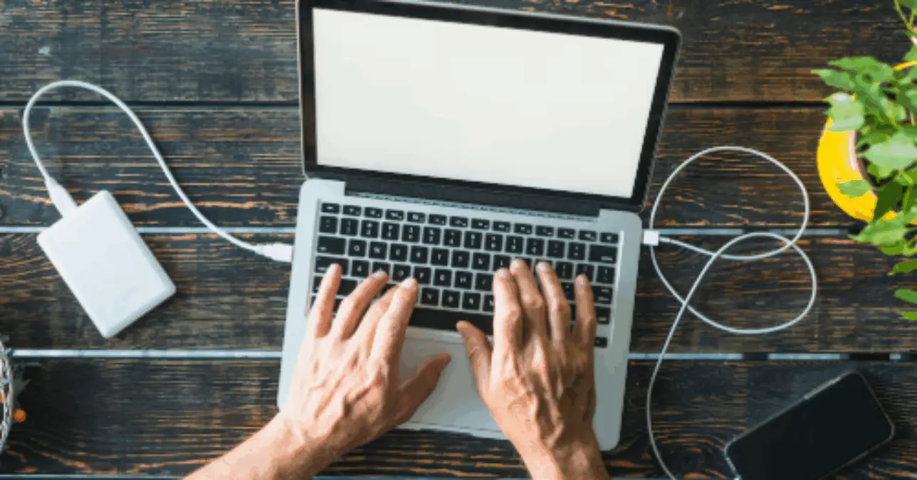 5 Cara Cas Laptop yang Benar agar Baterai Awet dan Tidak Cepat Rusak ...