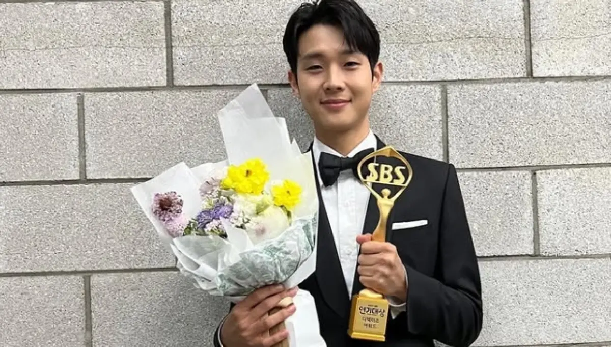 Selain Choi Woo Shik, Ini Deretan Aktor Chungmuro yang Comeback di ...